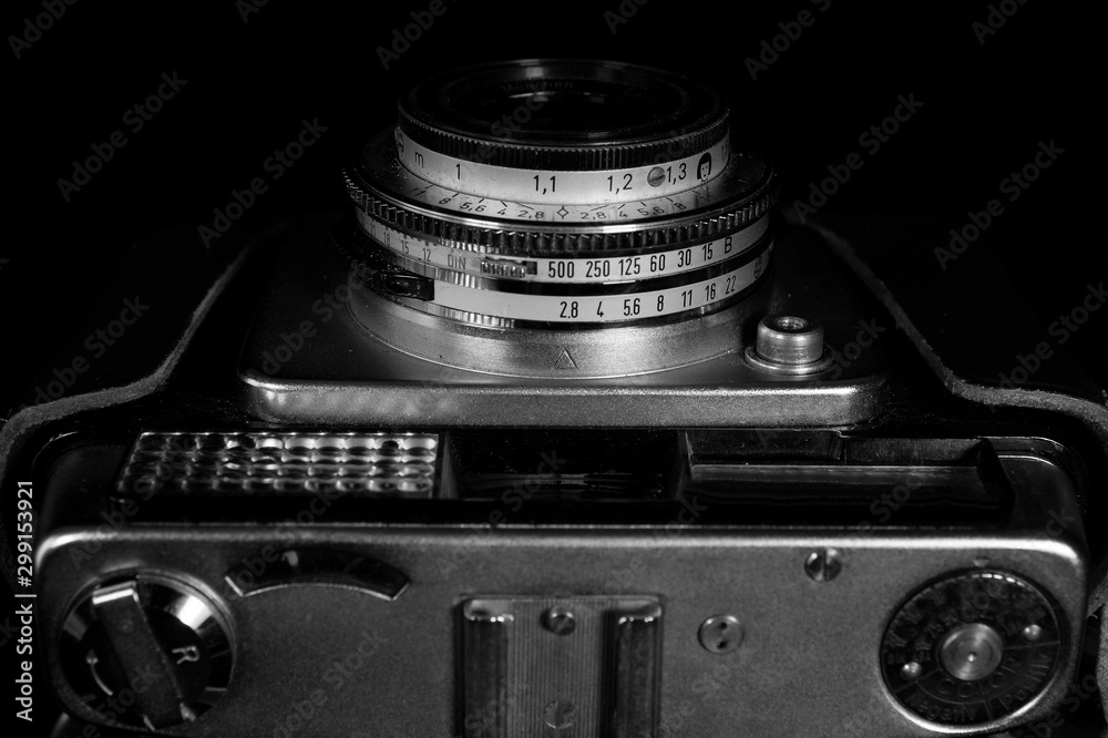 retro camera, collectibles classic old film camera, black and white ...