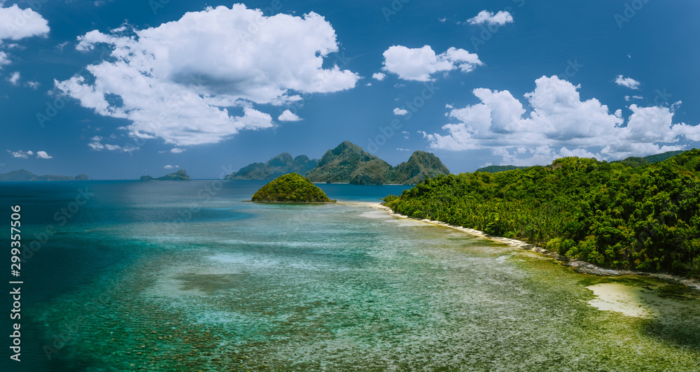 El Nido, Palawan, Philippines. Las Cabanas beach with tropic palm trees ...