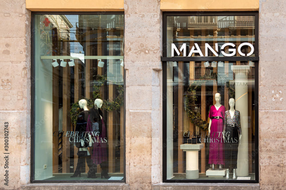 Mango display window. Mango fashion store front Stock Photo | Adobe Stock