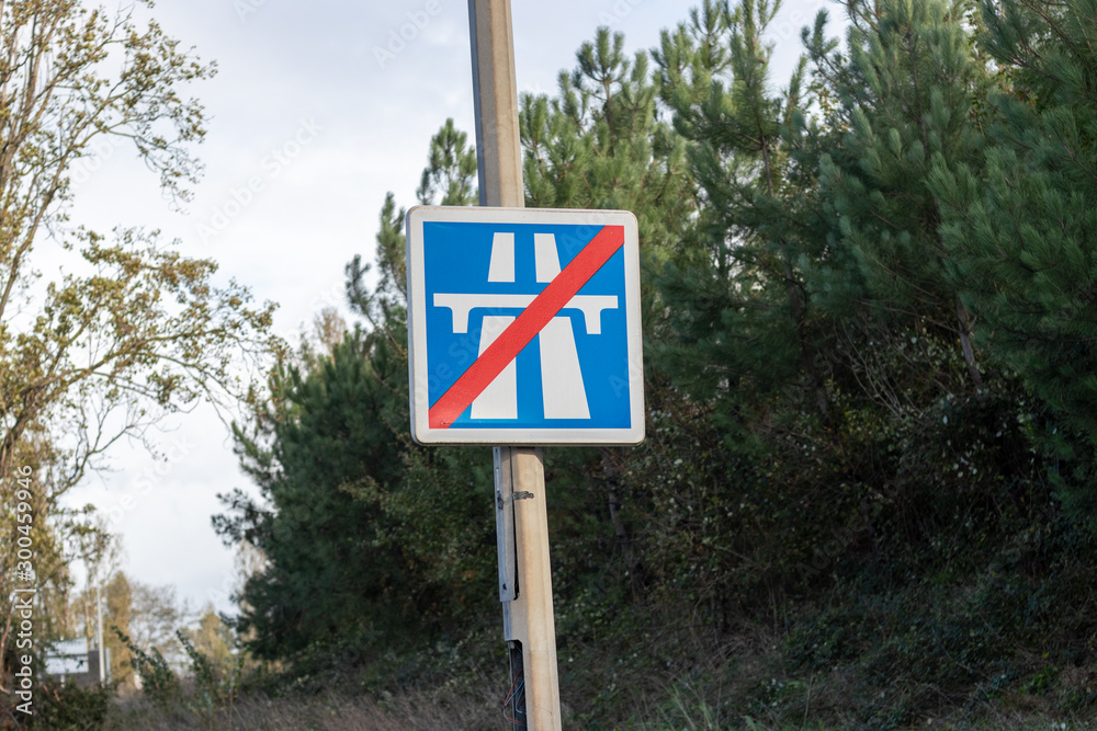 Panneau de fin d'autoroute Stock Photo | Adobe Stock