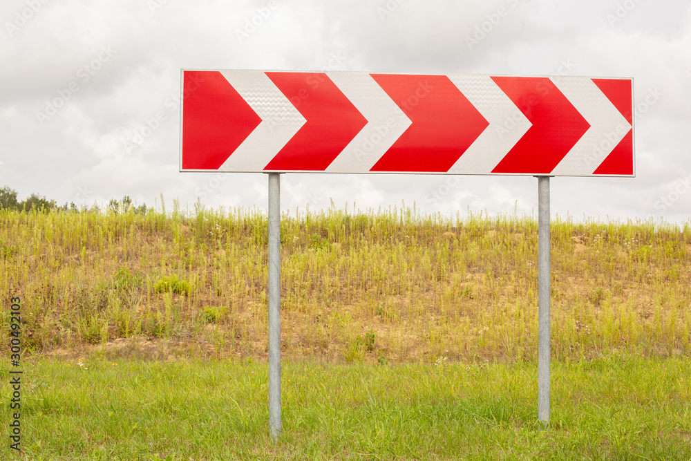 Sharp Right Turn Sign