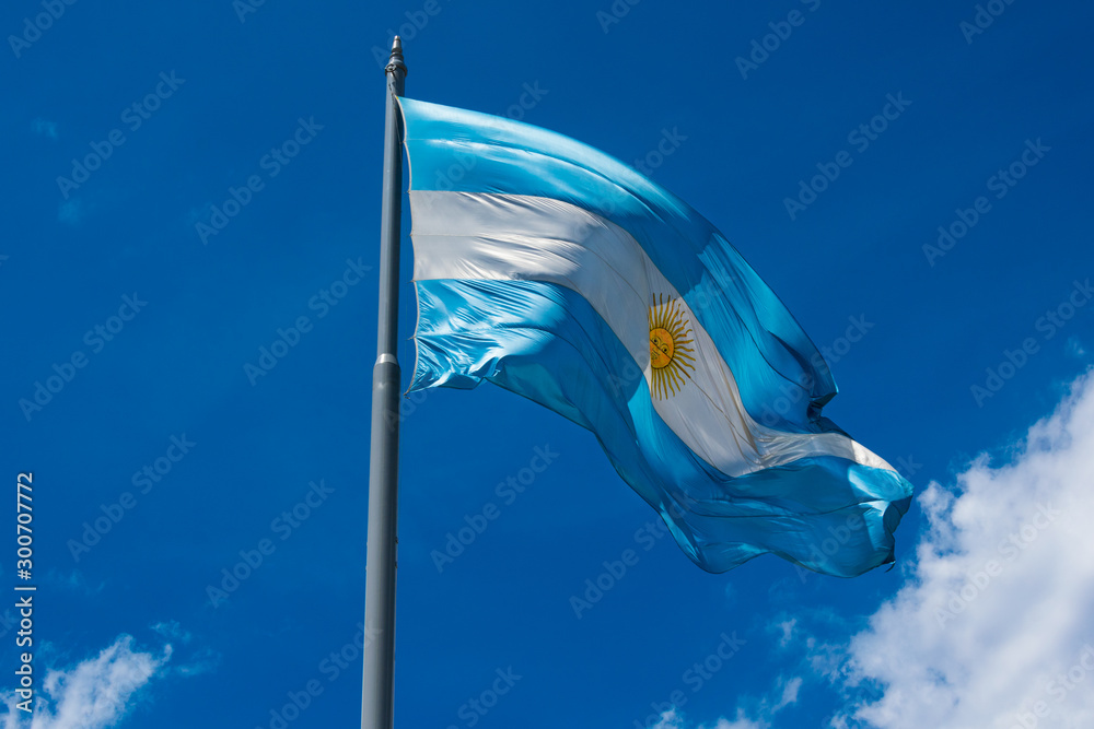 The flag of Argentina (Bandera argentina - Bandera Nacional) is a ...
