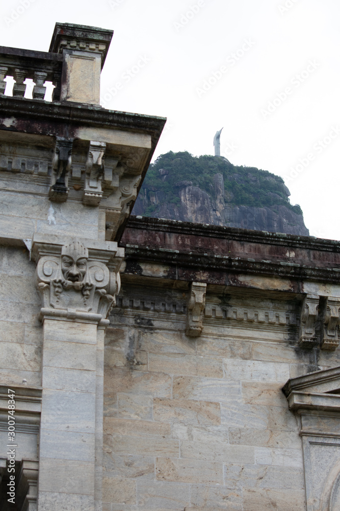 O Parque Henrique Lage é uma incrível mistura entre arquitetura e ...