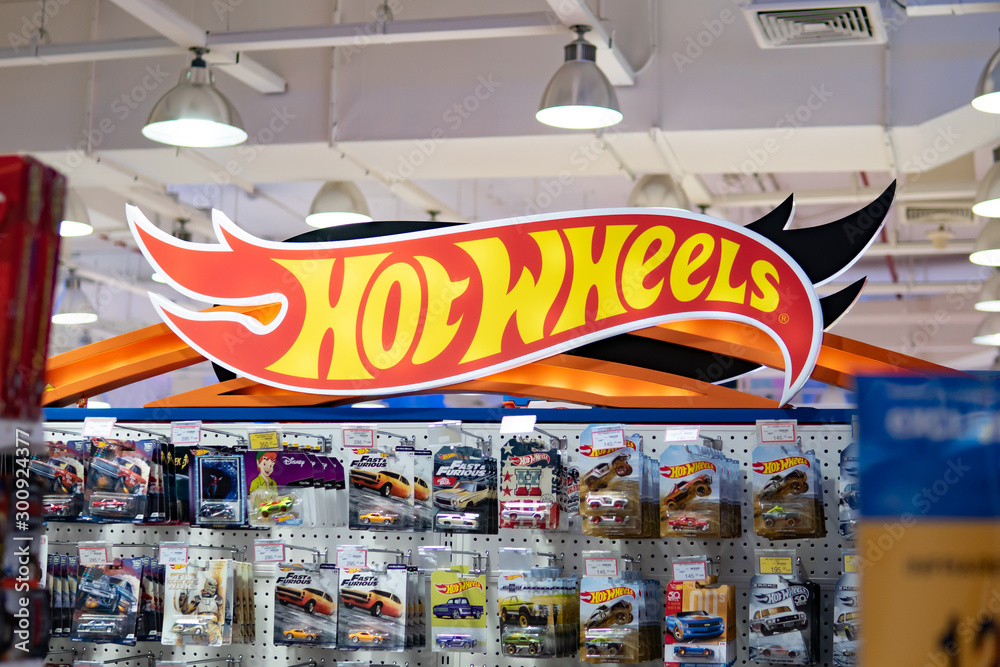 Bangkok, Thailand - October 20, 2019 : Hot Wheels logo on the shelf in ...