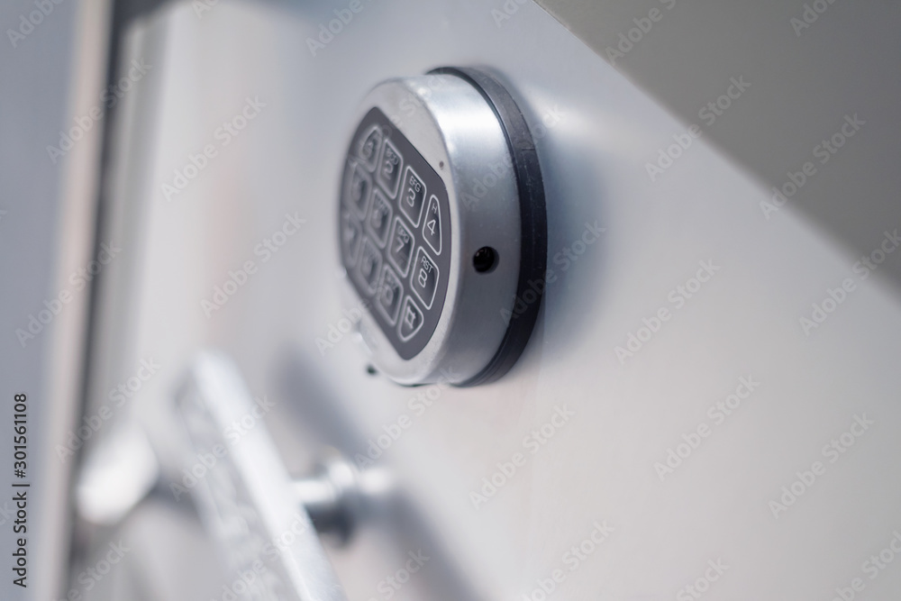 Stockfoto Silver bank vault with Safe lock code on safety box bank ...