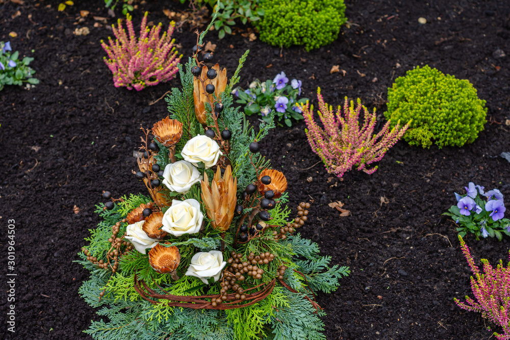 Grabschmuck zu Allerheiligen Stock Photo | Adobe Stock