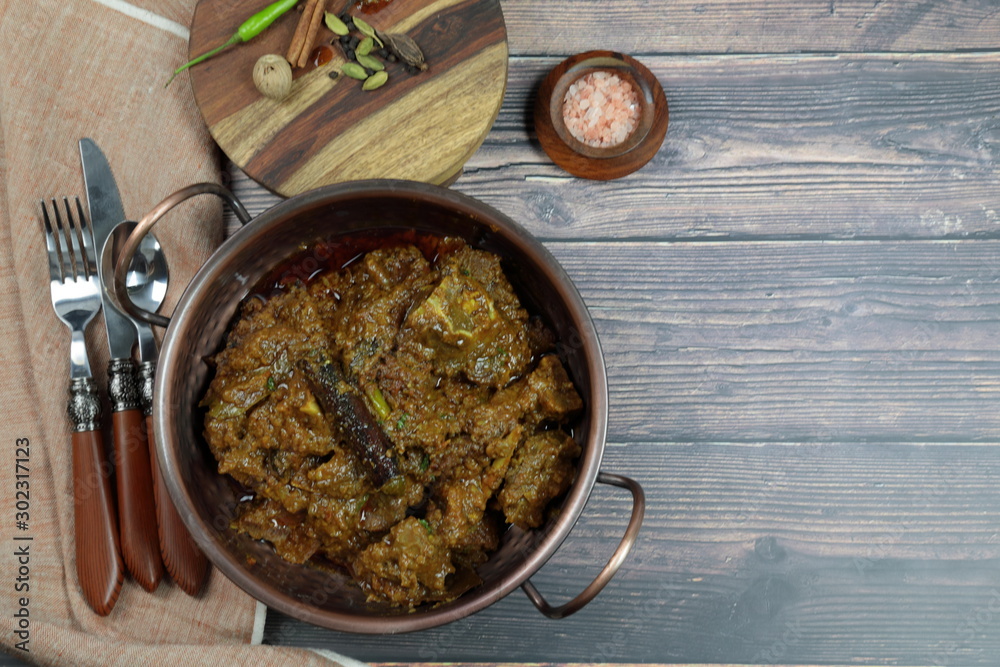 Overhead view of Indian Goat curry, Mutton curry, Nihari, Rogan Josh in ...