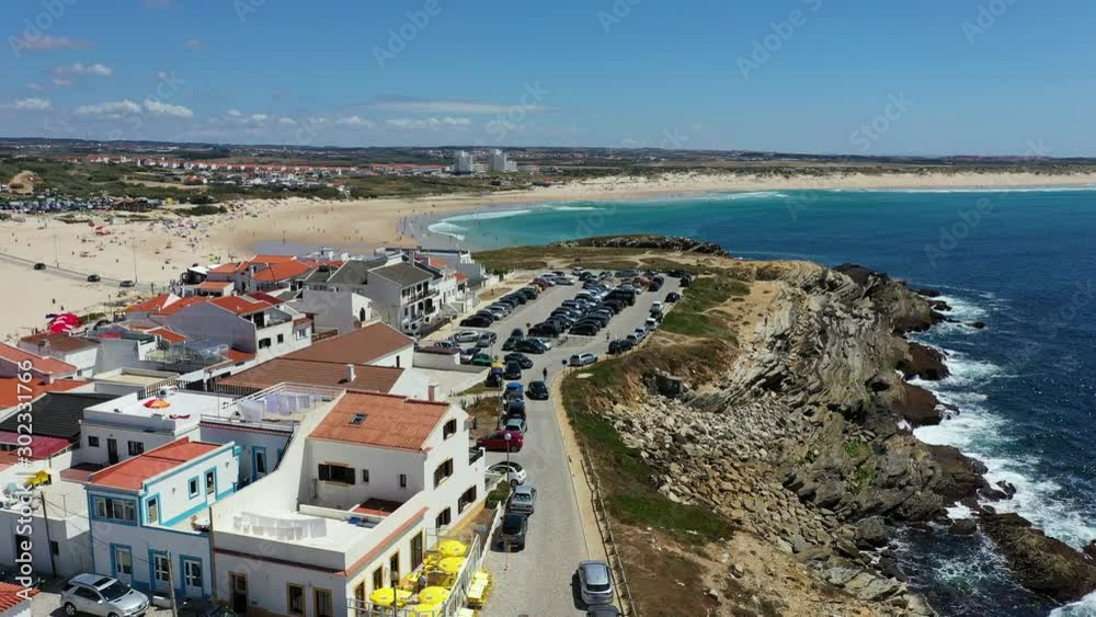 Video „Aerial view of island Baleal naer Peniche on the shore of the ...