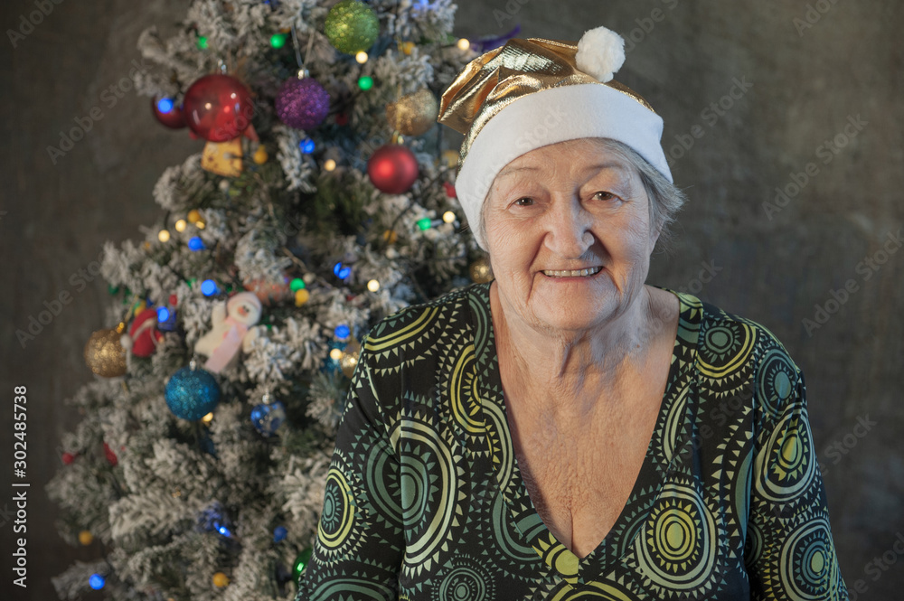 Extravagant old woman with gray hair and wrinkles in glasses. Senior ...