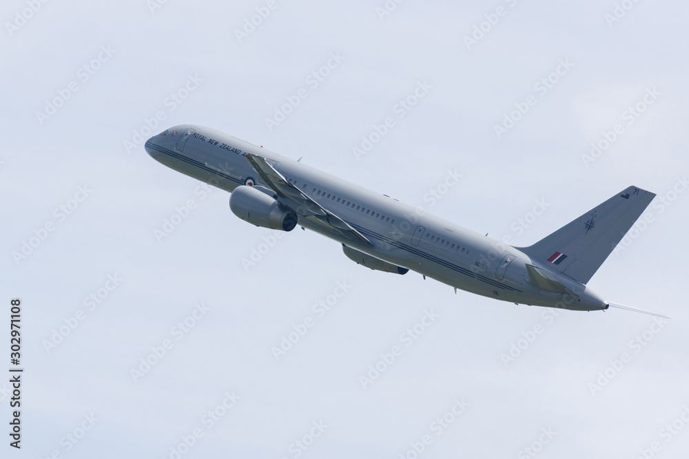 Boeing 757-2K2 military transport aircraft of 40 Squadron Royal New ...