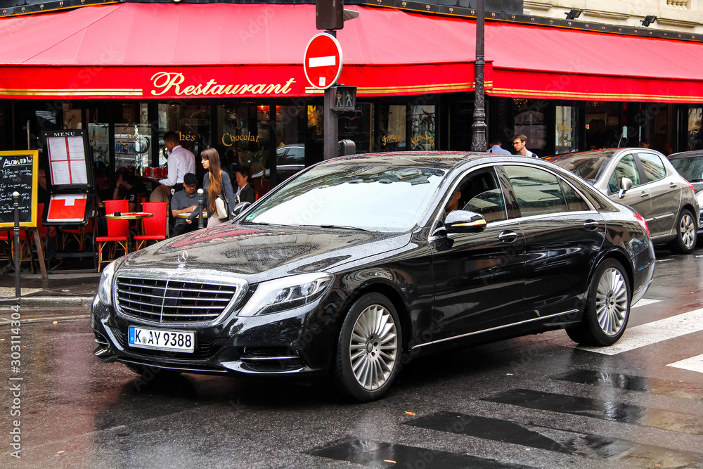 Mercedes-Benz W222 S-class Stock Photo | Adobe Stock
