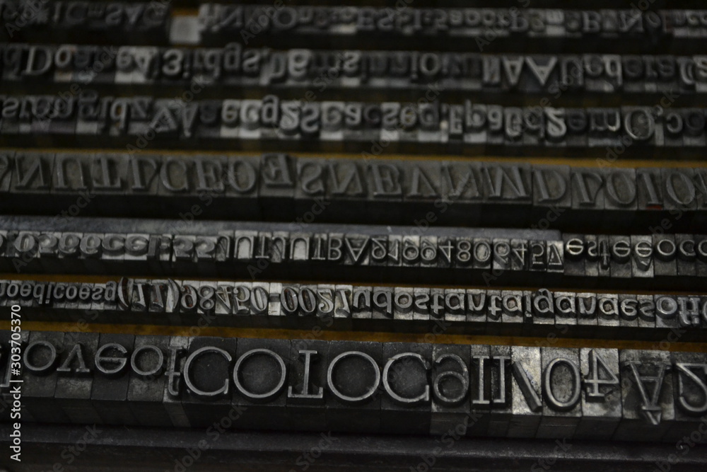 Letras tipográficas Stock Photo | Adobe Stock