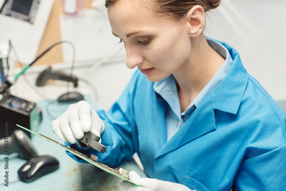 Optical quality control and assembly inspection of an electronic ...