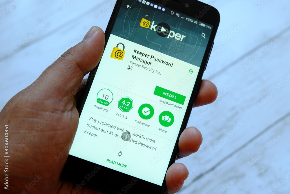 BANDAR SERI BEGAWAN,BRUNEI - JULY 25TH,2018 : A male hand holding ...