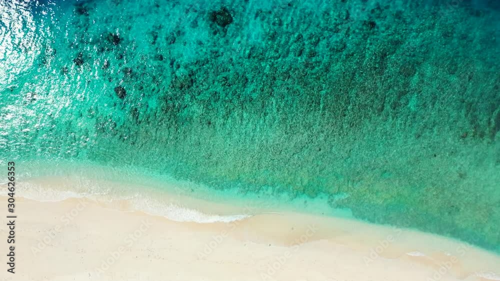 Tropical sea water texture, coral reef lagoon and turquoise blue water ...
