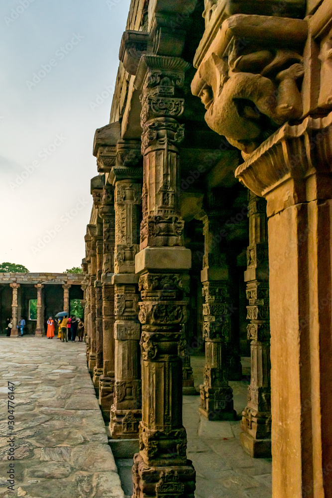 Qutub Minar Complex, Delhi, India; 16-Aug-2019; carvings on the pillars ...