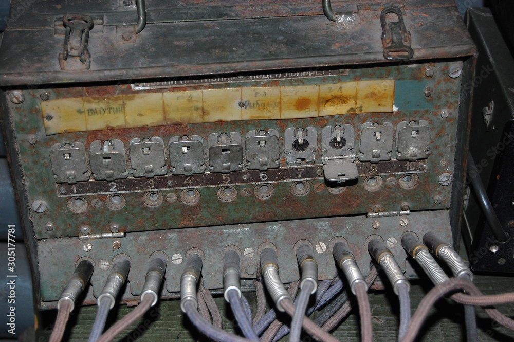 Soviet vintage military field telephone switchboard for 10 subscribers ...