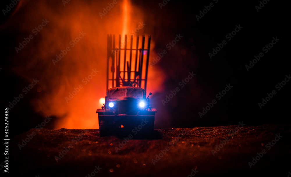 Foto Stock Rocket launch with fire clouds. Battle scene with rocket ...
