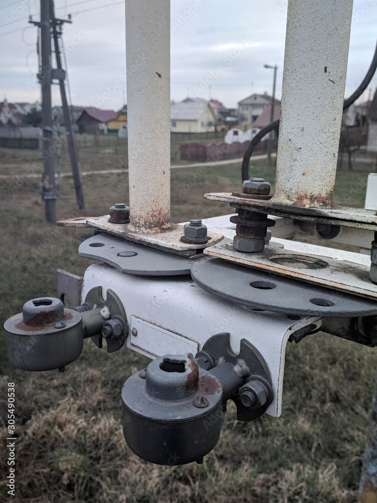 High-voltage disconnector linear outdoor installation two supporting ...