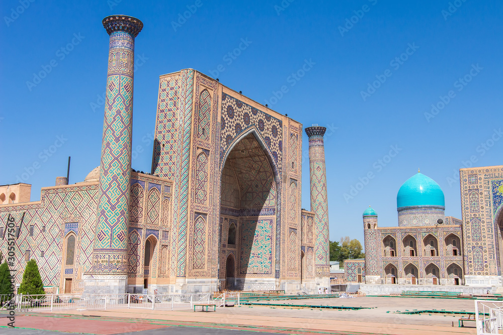 Registan square with ancient architecture in Samarkand, Uzbekistan ...