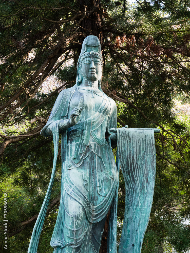 Bronze Japanese statue of Kannon, bodhisattva Avalokiteshvara Stock ...