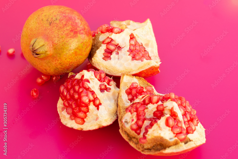 Granada, fruta del granado Stock Photo | Adobe Stock