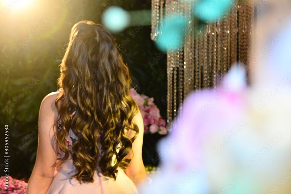 Girl from the back, young woman with long hair, hairstyles and curls ...