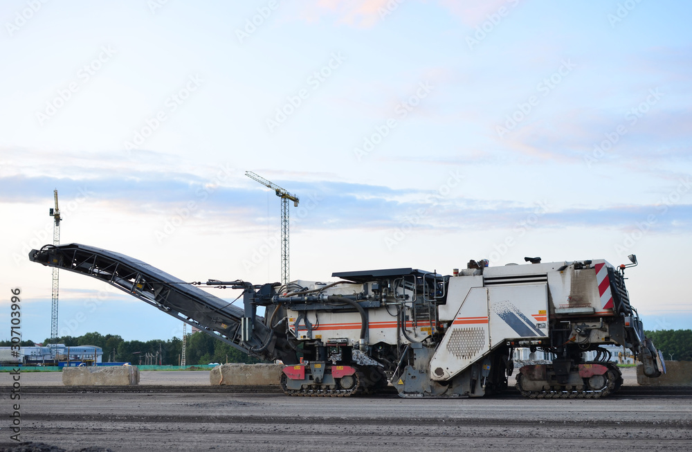 Foto de Cold milling machines are used for the quick, highly efficient ...