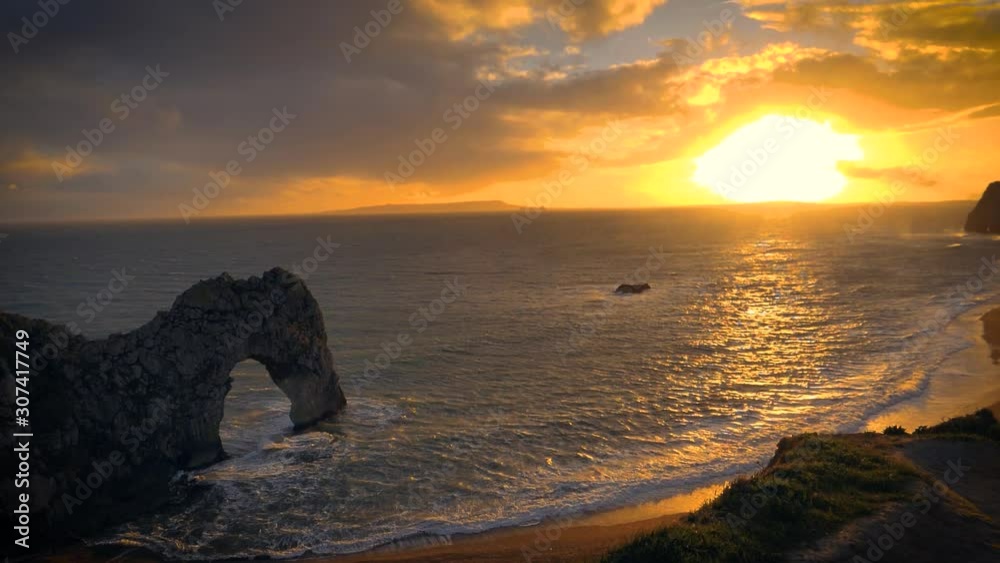 An amazing view of sunset from the cliffs of Durdle door, Dorset ...