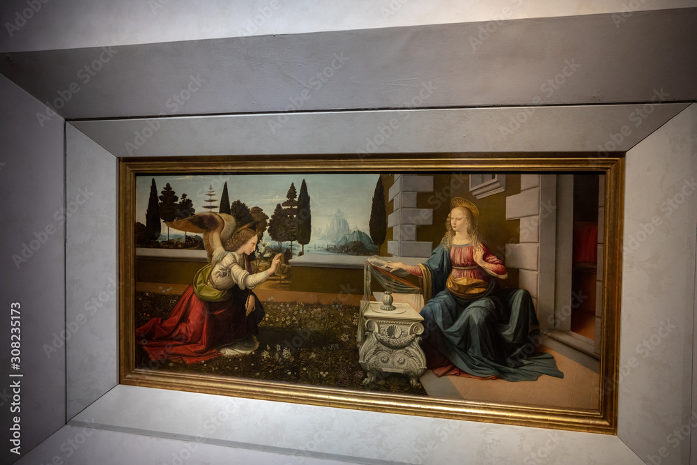 Closeup picture of Annunciation is a painting by Leonardo da Vinci ...