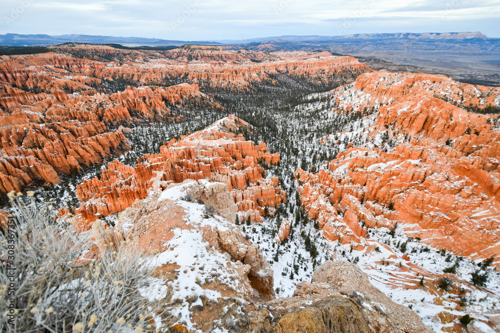 Red Rocks, Pink Cliffs, and Endless Vistas in the Bryce canyon national ...