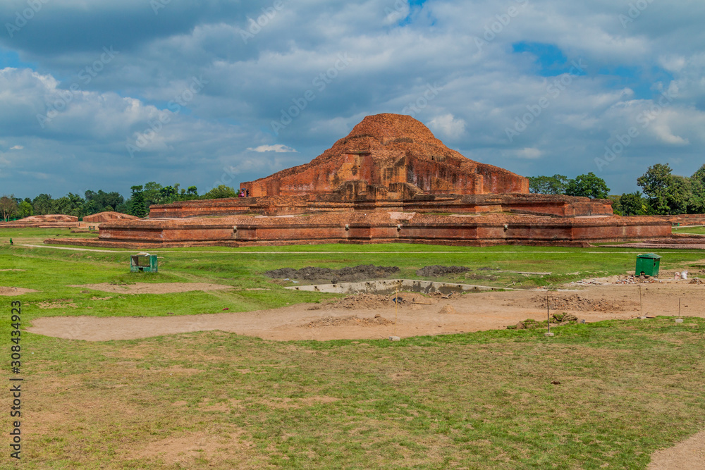 Somapuri Vihara (Somapura Mahavihara), ruins of Buddhist monastic ...