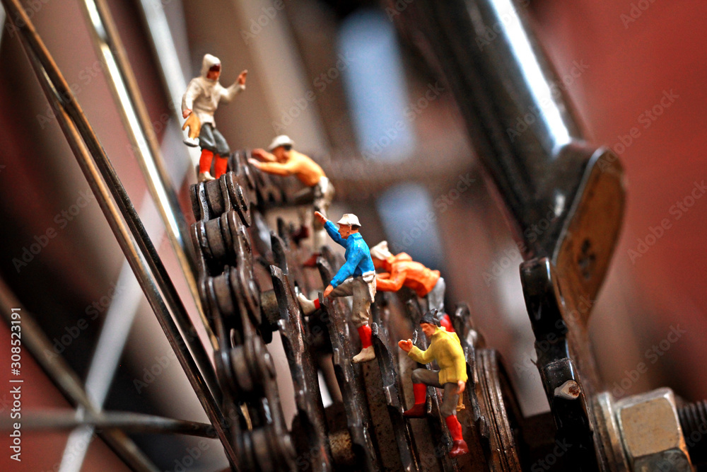 miniature figures, tiny people, ho scale, 1:87 scale Stock Photo ...