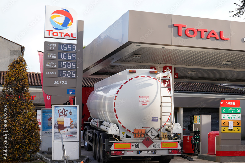 Total tanker logo truck filled the petrol station sign store Stock ...