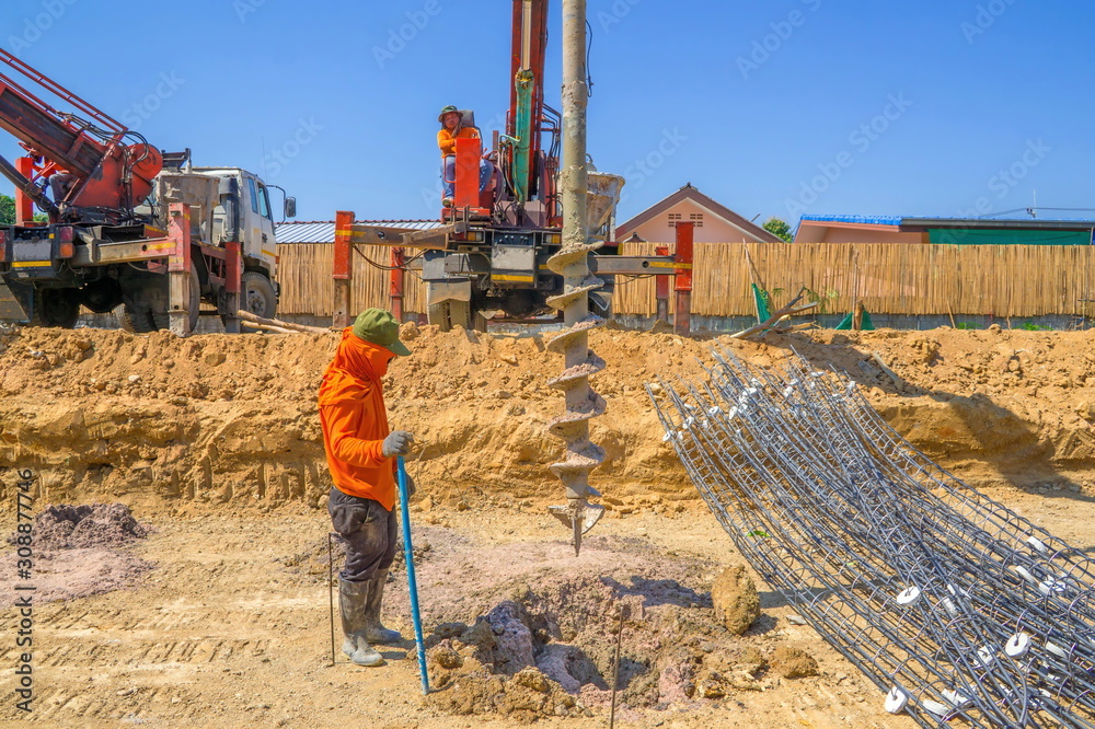 Drilling rigs for the construction of building foundations ...