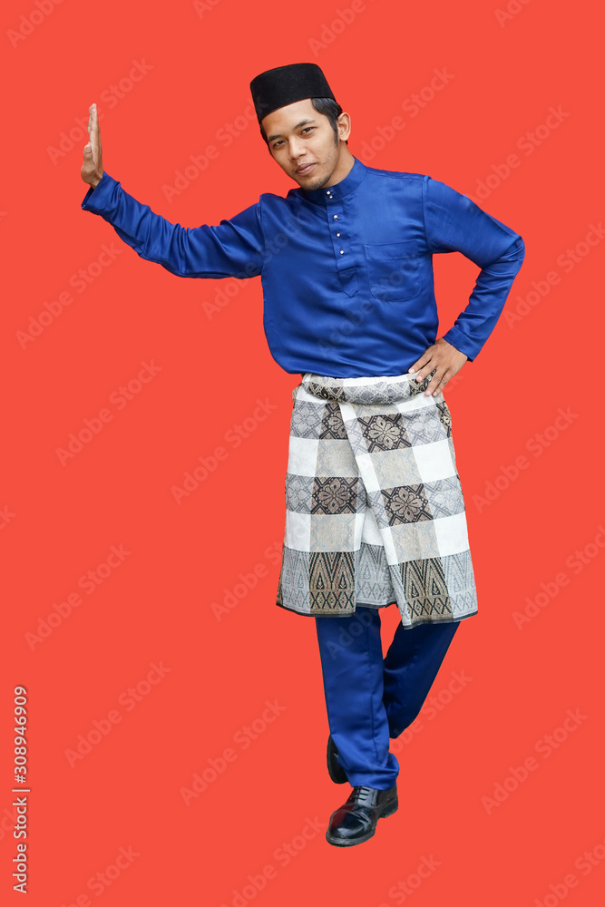 Foto de potrait young malay muslim man happy face with blue wearing ...