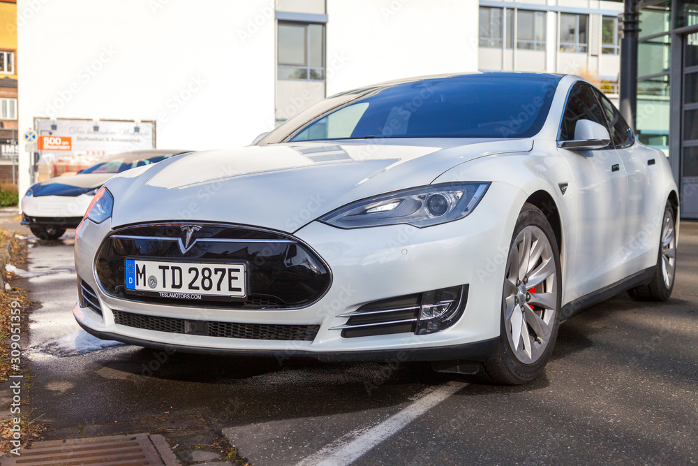 FUERTH / GERMANY - MARCH 4, 2018: Tesla logo on a Tesla car Tesla, Inc ...