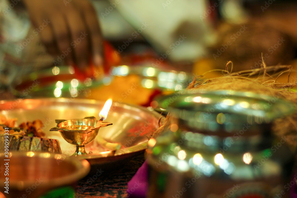 Traditional indian wedding ceremony in Hinduism : puja thali and oil ...