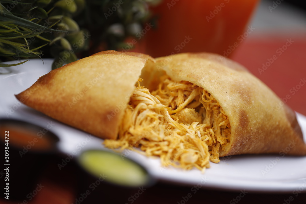 Empanada de Pollo, Comida tradicional Venezolana. Traditional ...