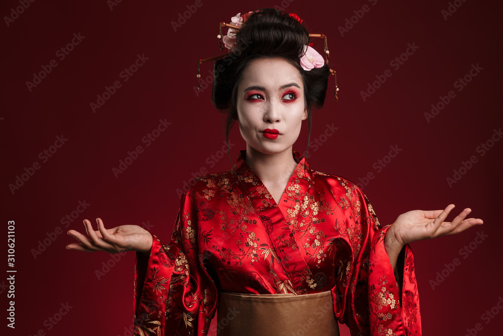 Image of beautiful young geisha woman in traditional japanese kimono ...