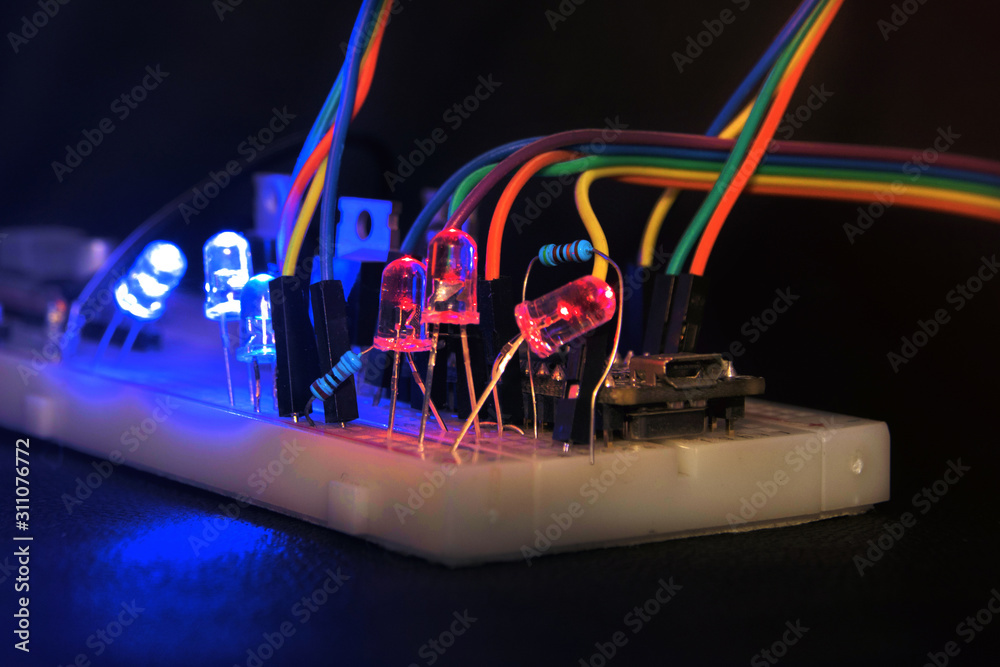 Foto Stock breadboard arduino nano prototyping board transistors ...