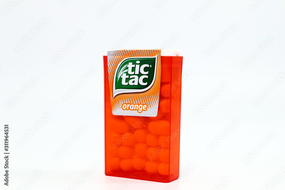 Foto de Italy – December 26, 2019: TIC TAC Orange candies. Tic Tac is a ...