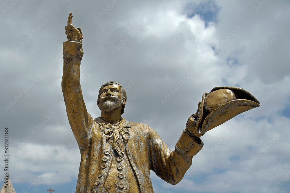 Estátua Gregório de Matos de bronze em Salvador Bahia Stock Photo ...