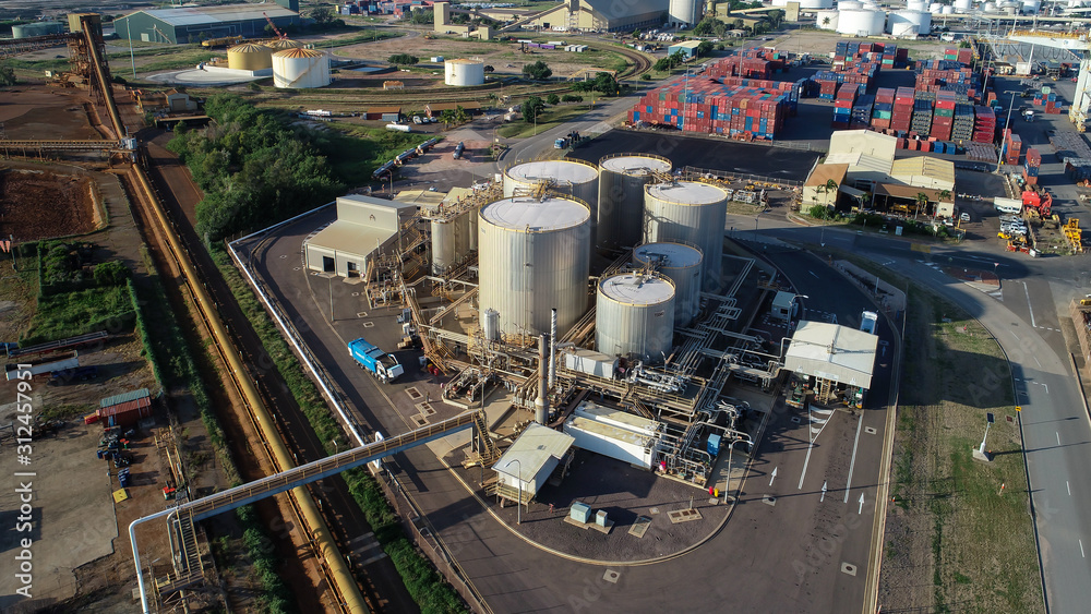Townsville, Qld - Puma Bitumen plant at Port of Townsville Stock Photo ...