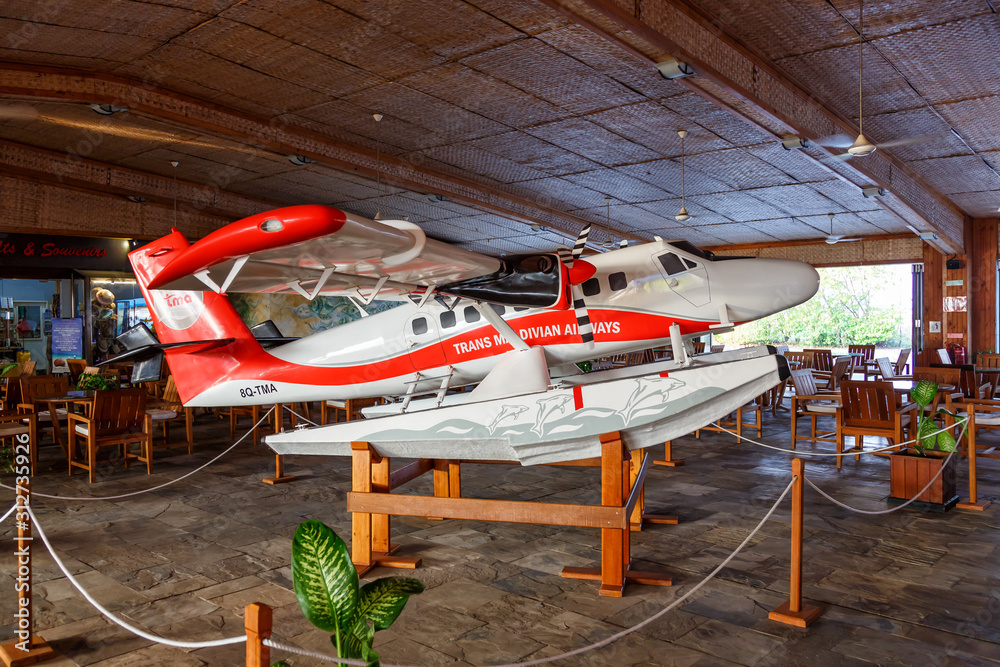TMA - Trans Maldivian Airways De Havilland Canada DHC-6-300 Twin Otter ...