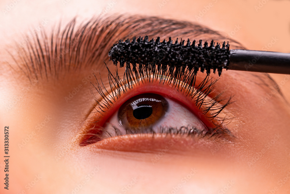Perfect Eyelashes With Mascara