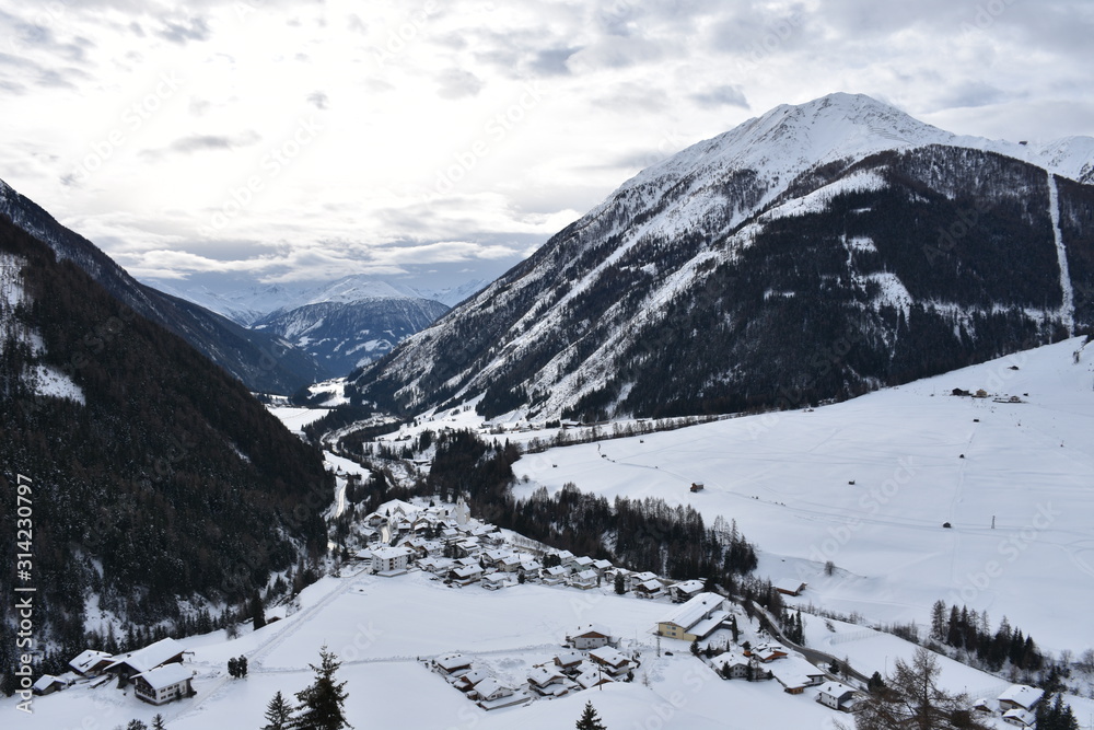 Kals, Kals am Großglockner, Winter, Schnee, verschneit, Dorf, Bergdorf ...