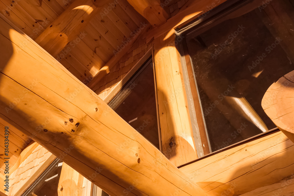 Details and elements of wooden house made of timber. The constru Stock ...