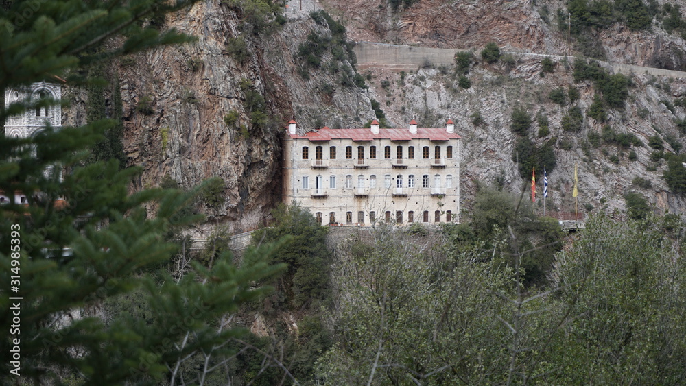 Foto de Monastery of Prousos in area of Evritania Karpenisi, Greece do ...
