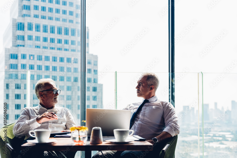 Corporate business team meeting discussion and startup concept ...